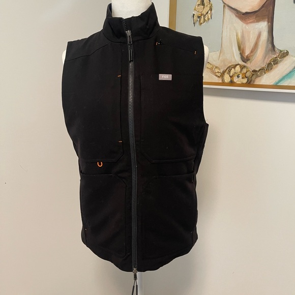 Figs | Jackets & Coats | Euc Like New Figs Black Vest Size 4 Worn Twice ...